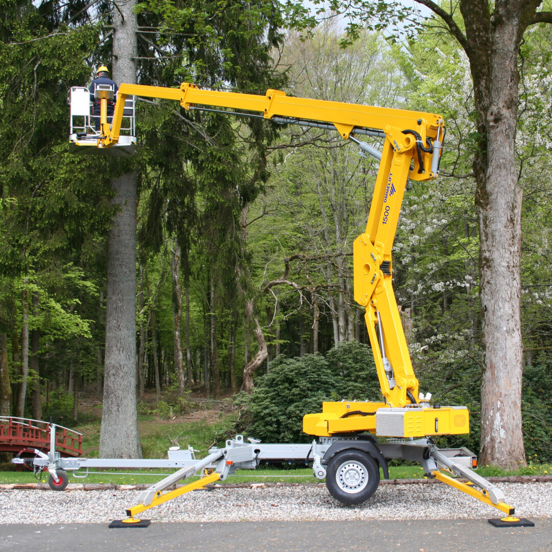 Omme 1500 EXB | 15 meter släpvagnslift - Ådalen AB